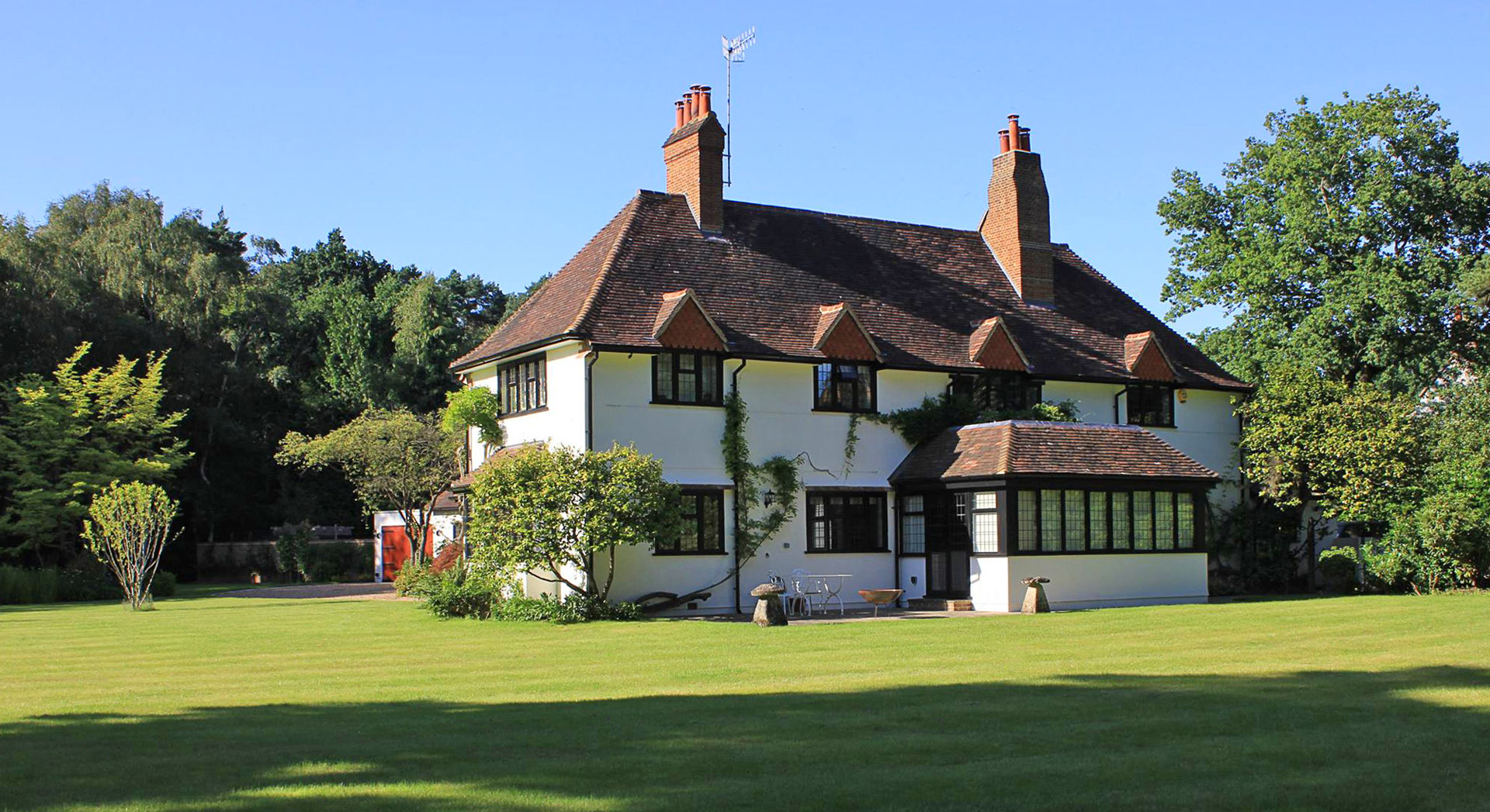 Flowitt Guildford Architects | Architects based in Surrey